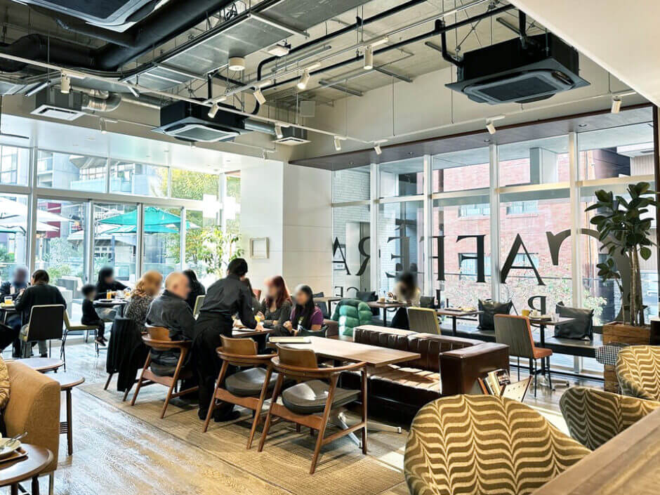 上島珈琲店を訪ねて vol.3｜フードメニューも充実した上質空間 CAFFERA BAR＆LOUNGE by上島珈琲店 | コーヒーと ...