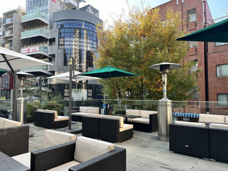 上島珈琲店を訪ねて vol.3｜フードメニューも充実した上質空間 CAFFERA BAR＆LOUNGE by上島珈琲店 | コーヒーと ...